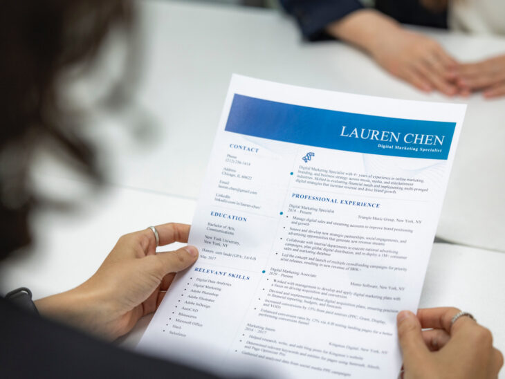 Comment créer un CV sur-mesure et à votre image ? - Pisteonjobs.com Comment créer un CV sur-mesure et à votre image ? - Pisteonjobs.com